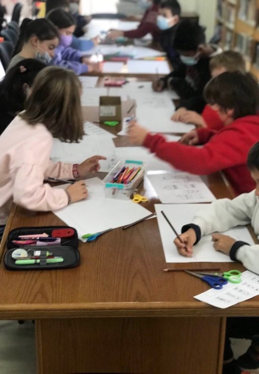 ΕΠΙΣΚΕΨΗ ΜΑΘΗΤΩΝ Δ’ ΤΑΞΗΣ 3ου ΔΗΜΟΤΙΚΟΥ ΣΧΟΛΕΙΟΥ ΚΟΡΩΠΙΟΥ-Πρόγραμμα “Λε ...